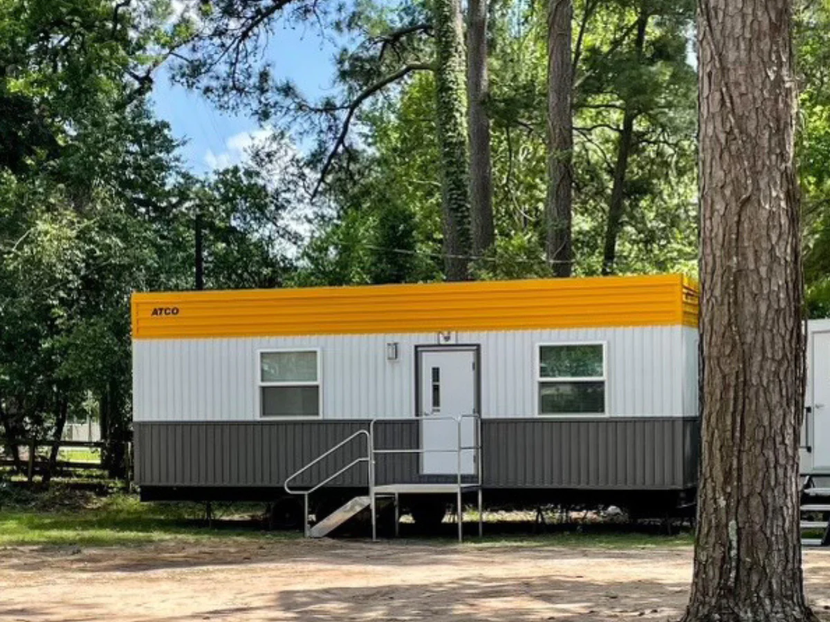 Benefits of Buying a Used Modular Trailer | ATCO Structures United States